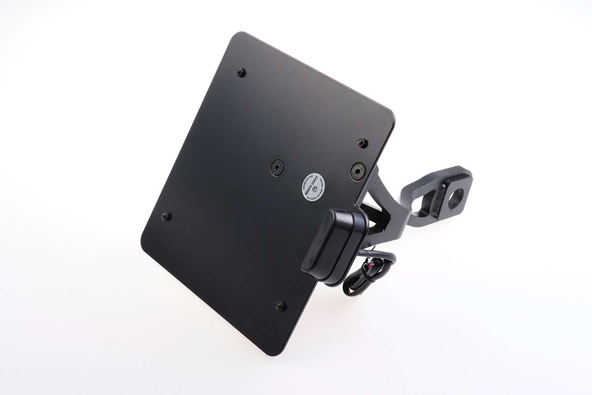 Seitlicher Kennzeichenhalter Tv